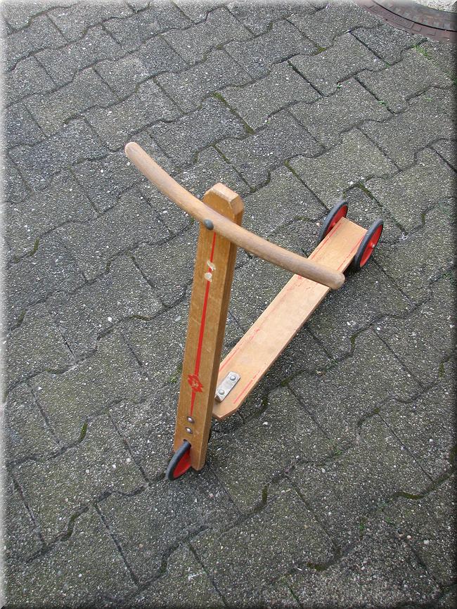 Ein alter Holzroller aus dem erzgebirge www.eichwaelder.de